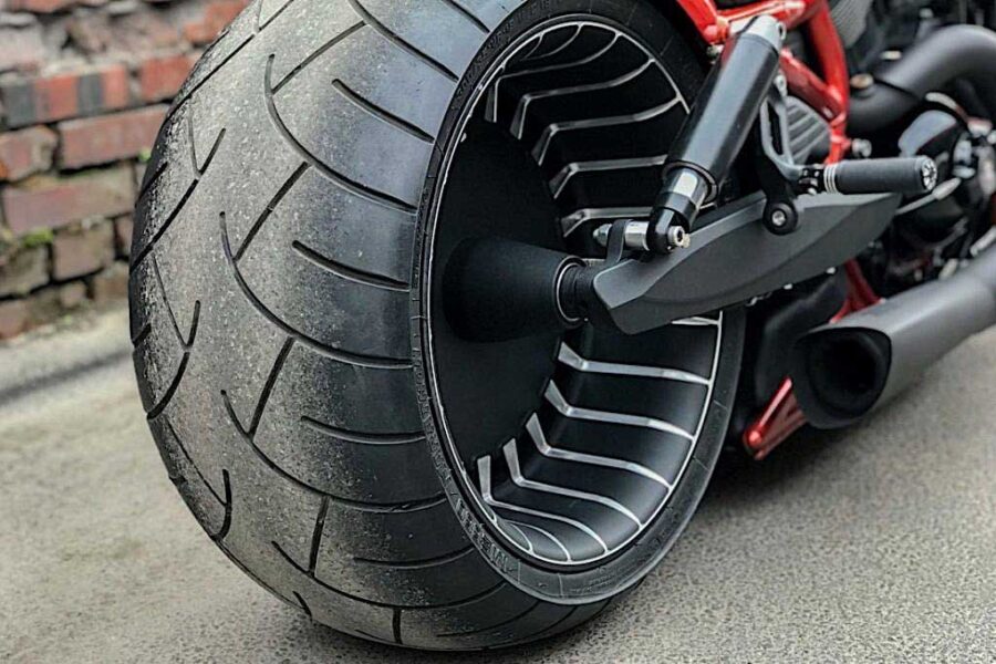 Unique Custom Wheels on Harley-Davidson V-Rod — Bikernet.com - Online ...